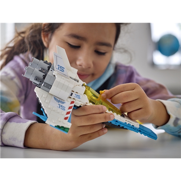 76832 LEGO Disney Pixar Lightyear XL-15 Romskip - LEGO City - LEGO ...